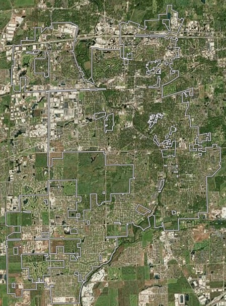Naperville: large suburb built through decades of suburban sprawl now ...